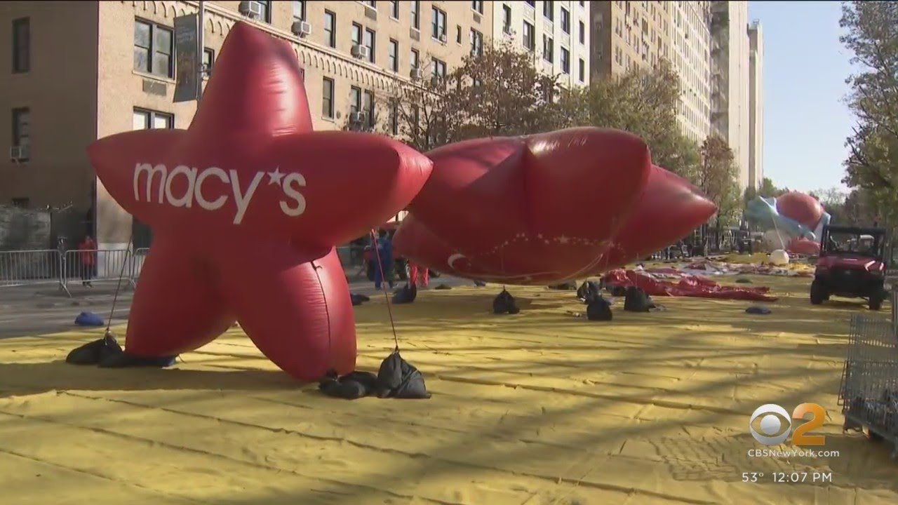 Macy's Thanksgiving Day Parade balloons coming to life along Central ...
