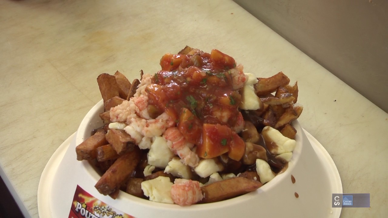 Calgary Stampede Roving Reporter - New Food: Lobster Poutine - YouTube
