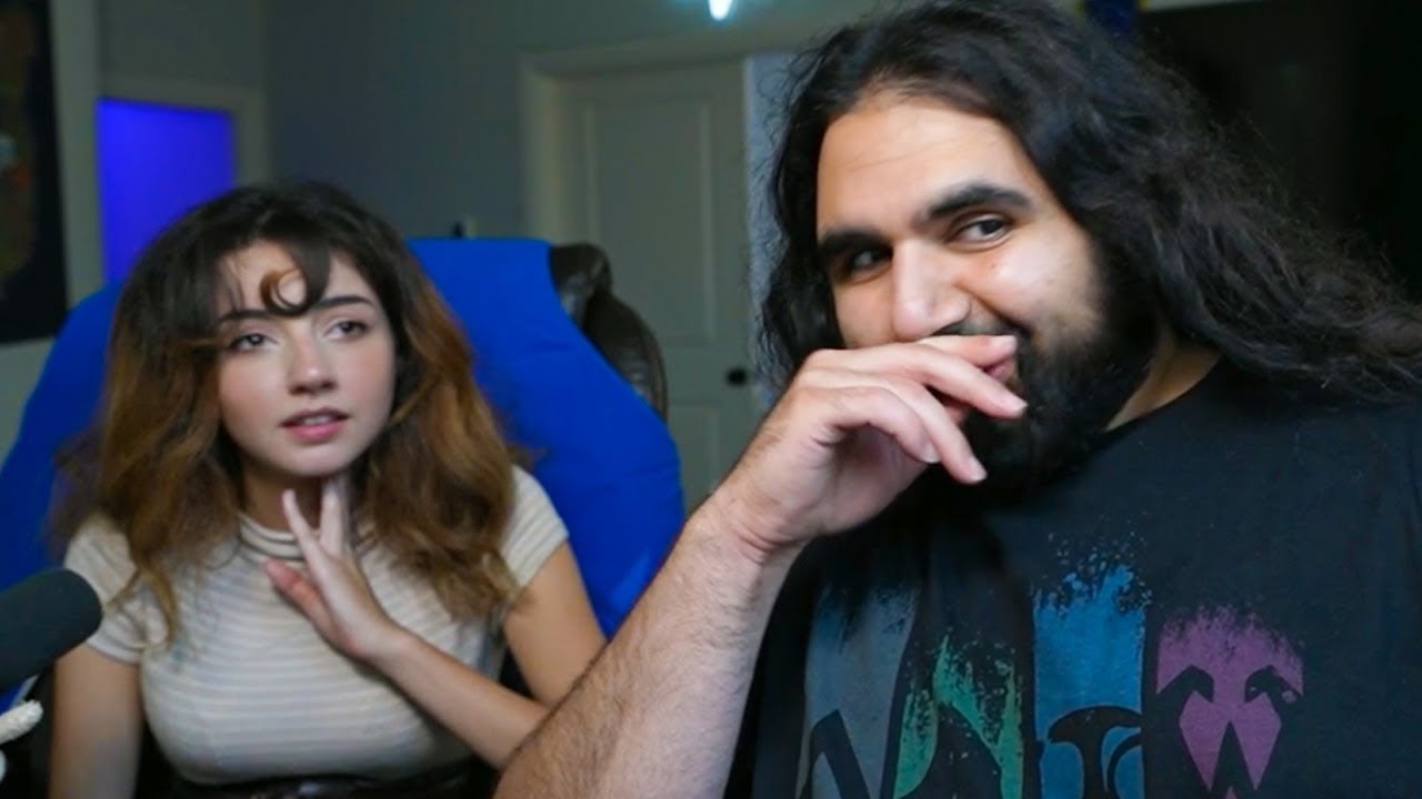 Esfand And Chat Tying Their Best To Convince Bonnie To Move In - YouTube