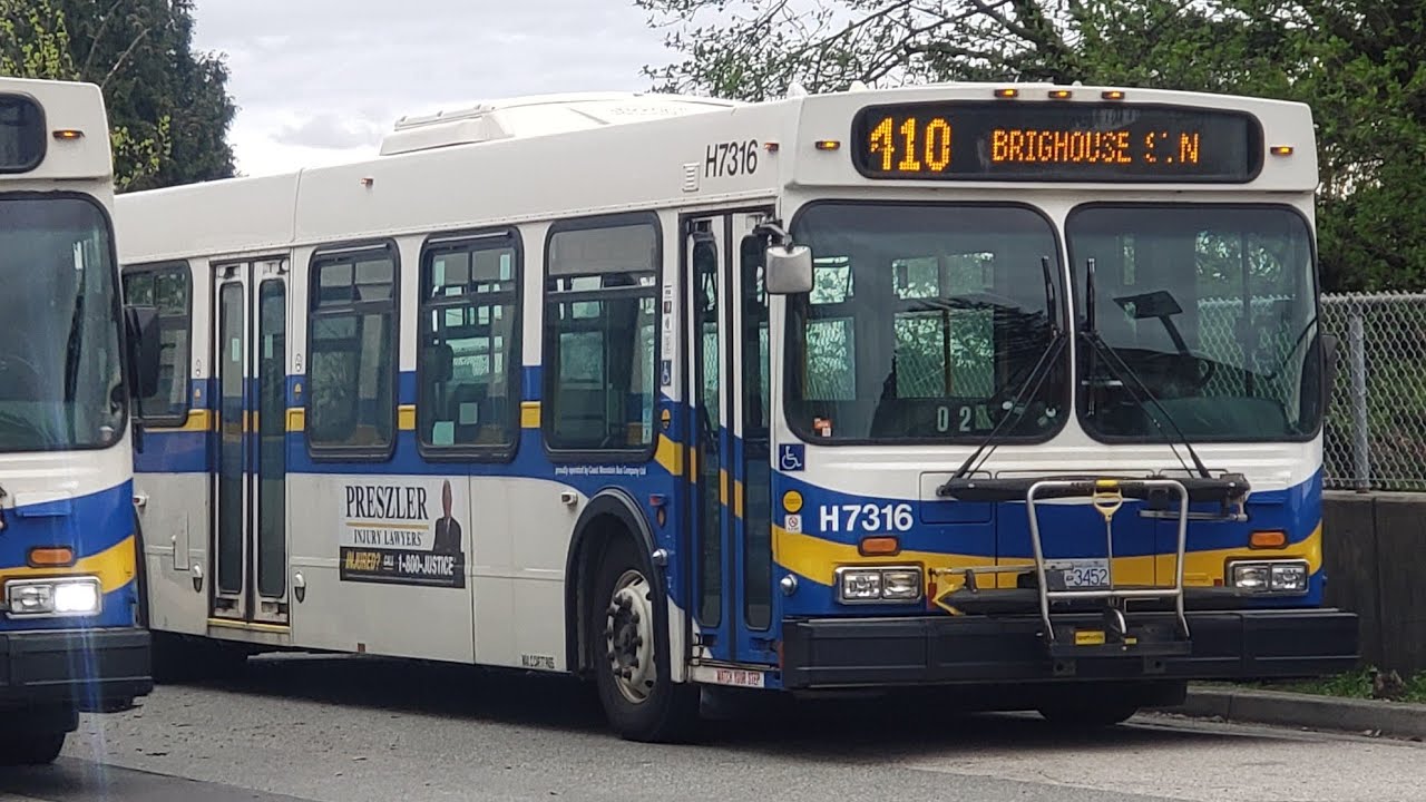 Translink 1999 New Flyer D40LF H7316 - YouTube