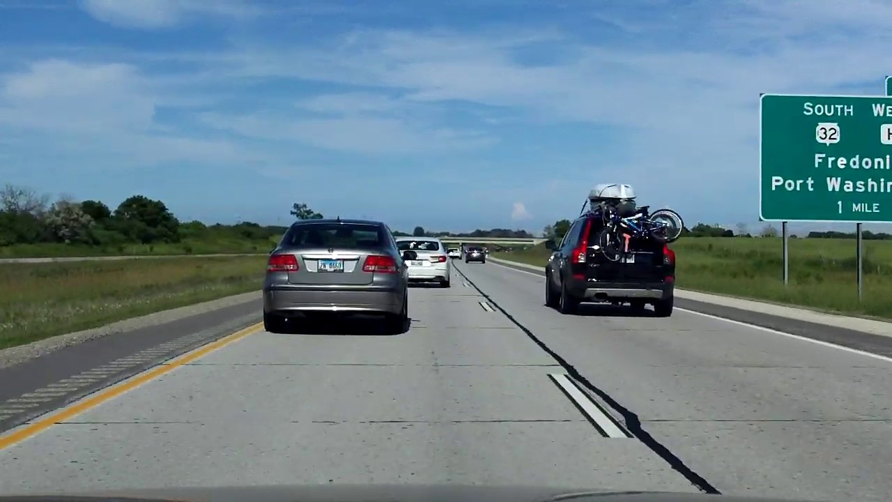 Interstate 43 (Exits 92 to 100) northbound - YouTube