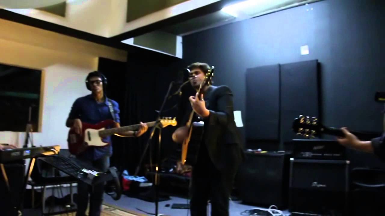 Geek In The Pink (Live Cover) - YouTube