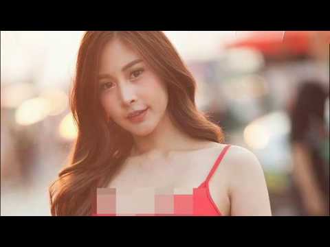 Buat iklan Sex Toys di Mobil, Model Seksi Ini di Denda polisi