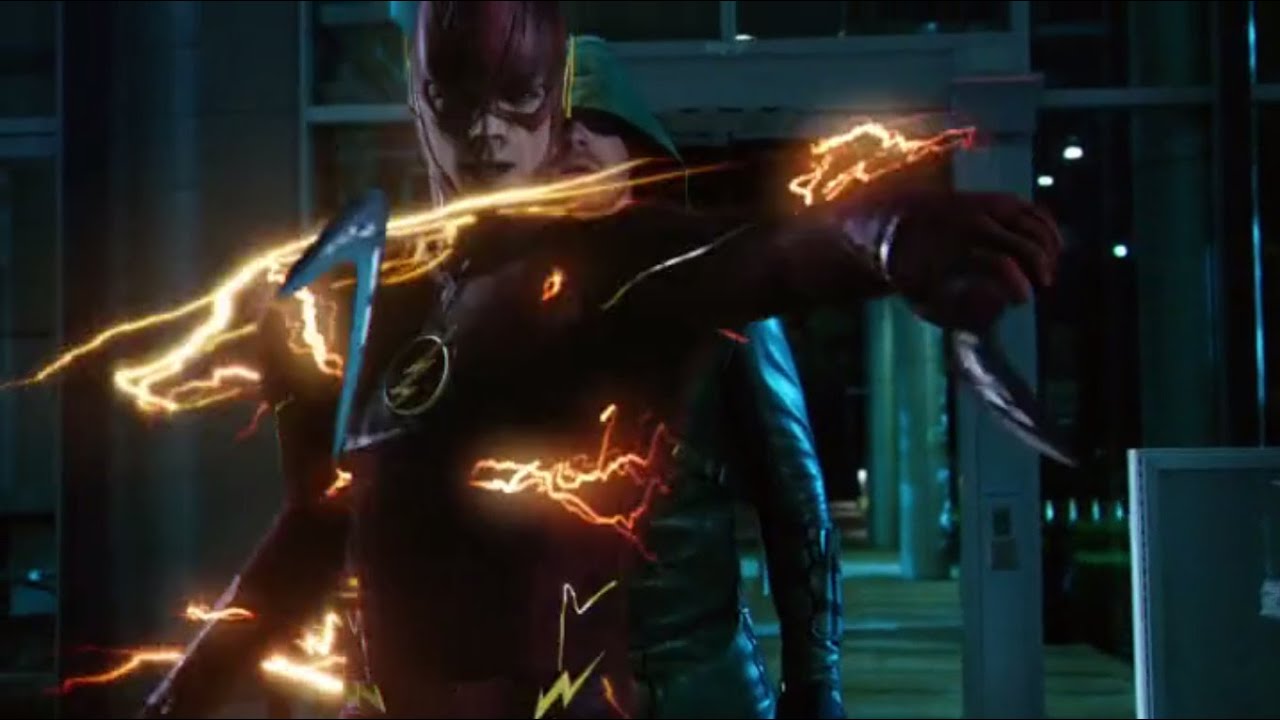 The Arrow Clip #19 (The Flash Saves The Arrow) - YouTube