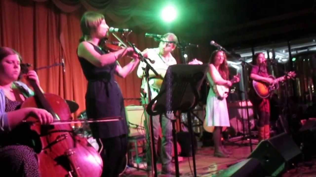 Sam Cooper leads her own song "Witchin' In The Kitchen"! - YouTube
