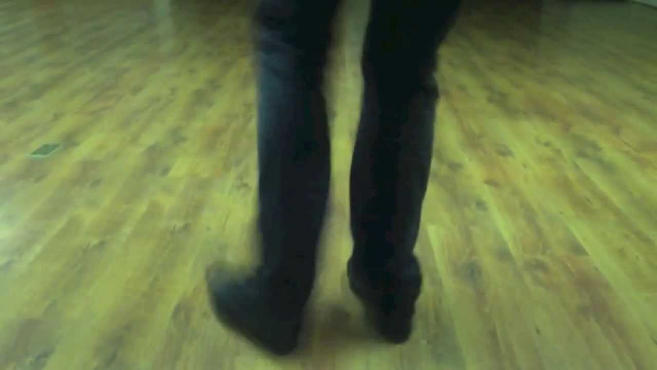 One take taps- Most taps in a minute - YouTube