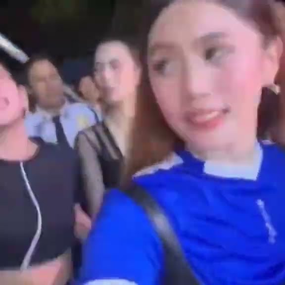 Huyyy sheena HAHAHA #biniph #binisheena - YouTube