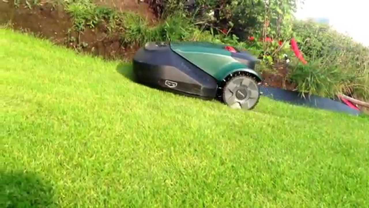 Stainless steel spikes robomow 630 - YouTube