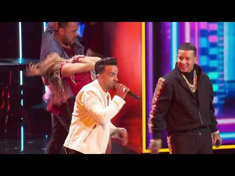 Luis Fonsi Feat Daddy Yankee - Despacito [Live At The 60th Annual Grammy Awards 2018]