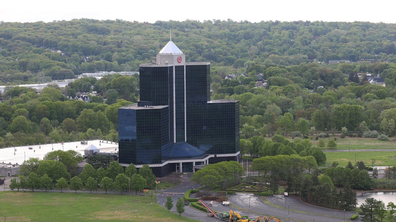 Sheraton Crossroads Hotel Implosion, Mahwah, NJ 05/10/25 - YouTube