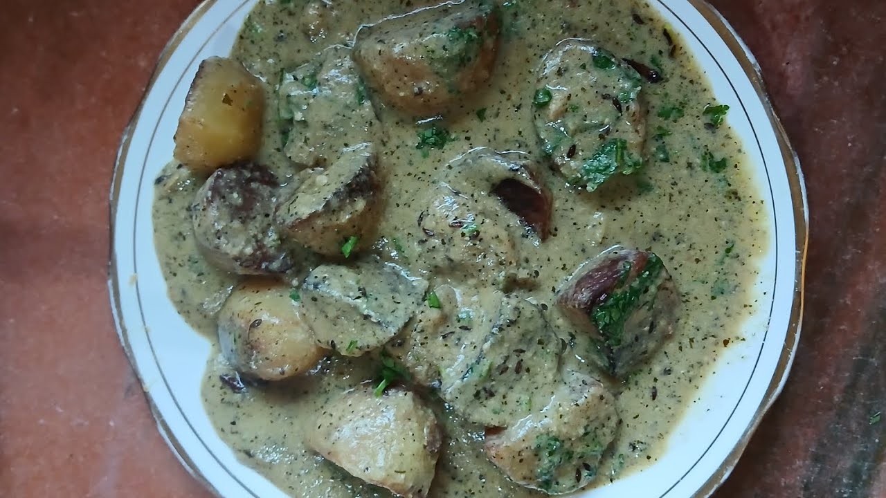 Mukhe lege thakar moto alu r recipe ll white aloo korma ll Darun swader ...