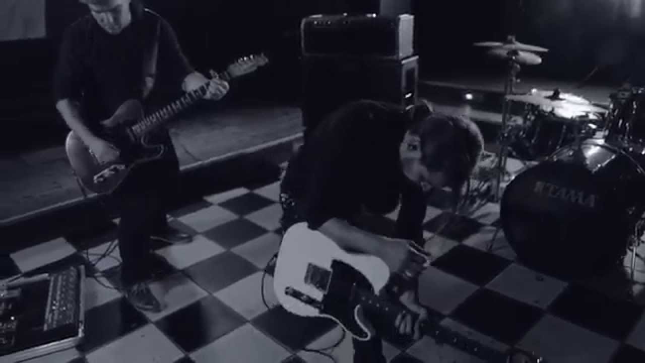 Mary Red - In The Meantime - YouTube