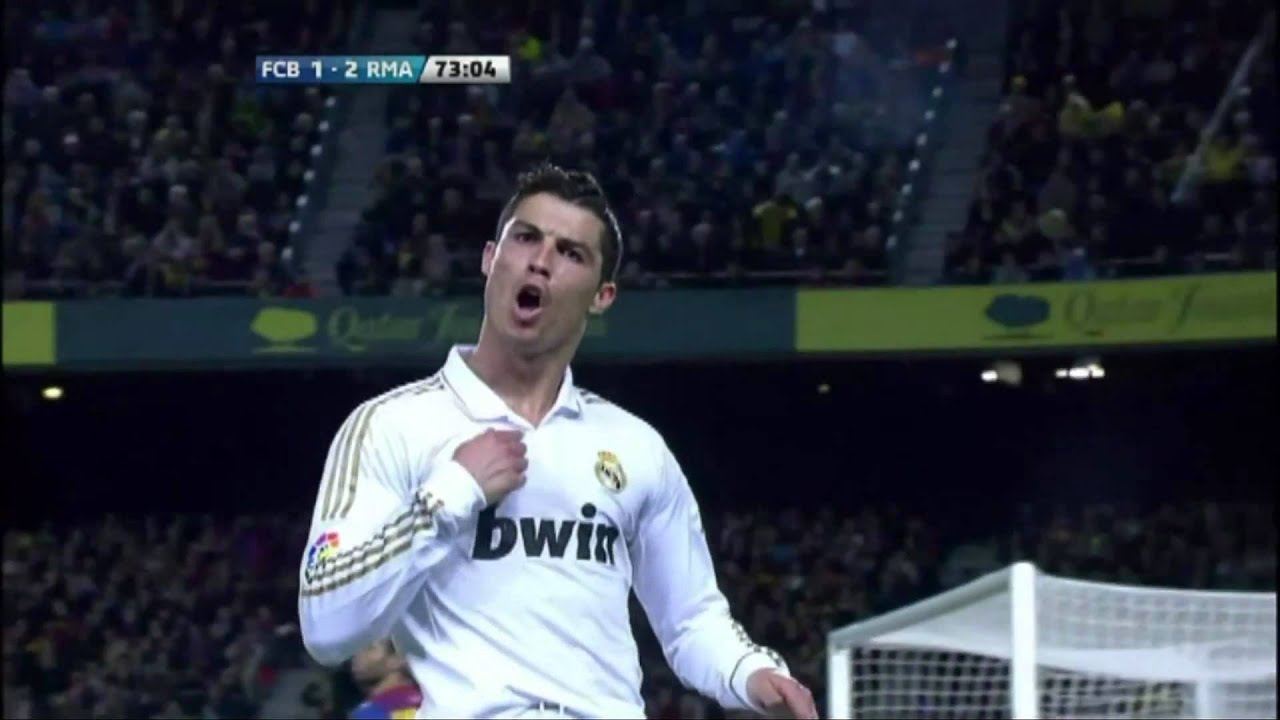 Cristiano Ronaldo Calm Down Messi (HD).mp4 - YouTube
