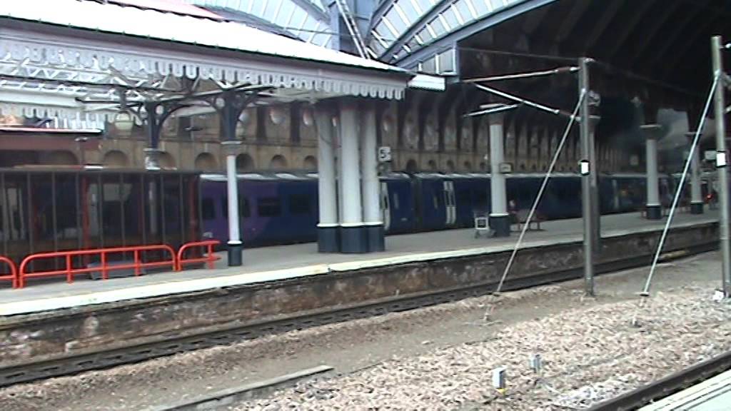 A Northern Rail Class 158 Arrives In York. - YouTube