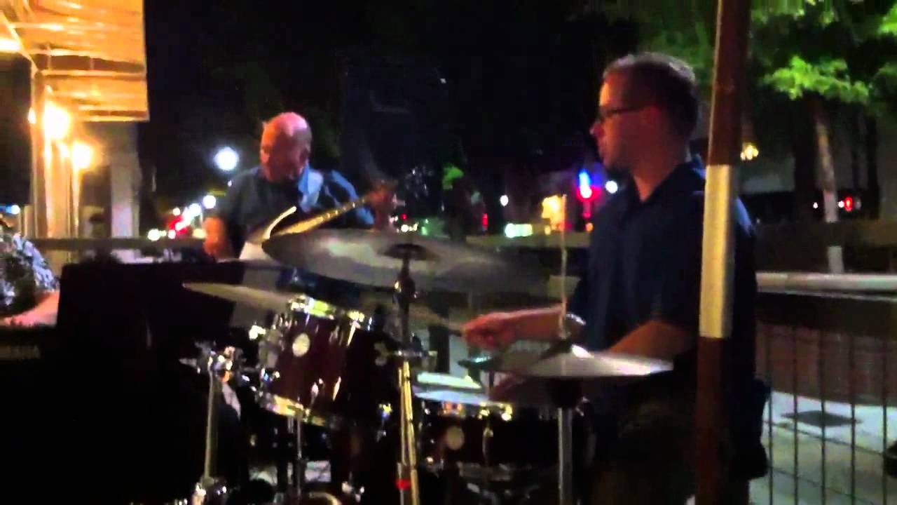 Michelle Wilkinson Trio play Lovers In The Sun - YouTube