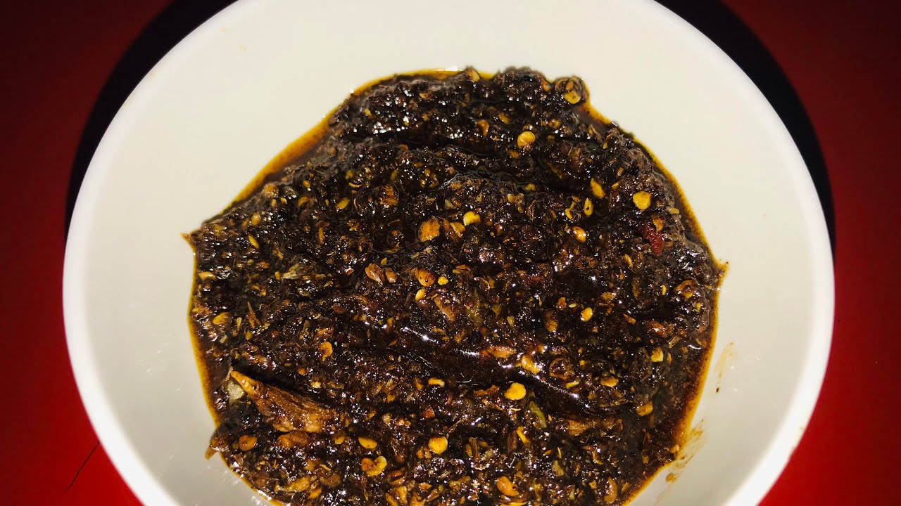 Garlic Chili and timur pickle// famous Nepai Pickle l पिरो लसुन ...