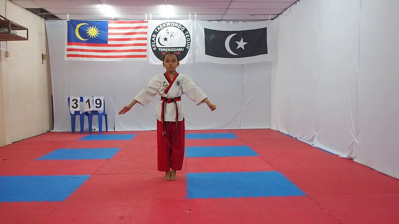 319 POOMSAE - ZARA HABIB HANIYA - POOM FEMALE - INFANTIL - YouTube