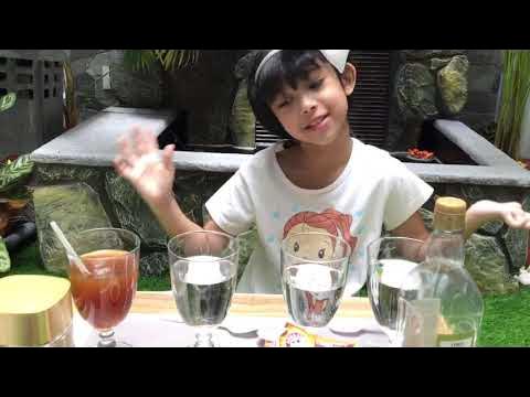 Grade 2 Science Experiment : Which Solids Dissolve in Water? - YouTube
