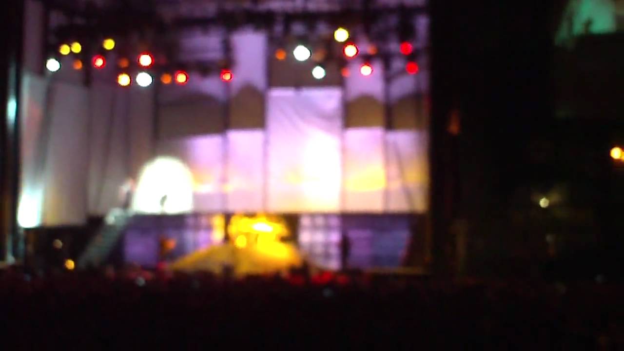 Disturbed Chicago - YouTube