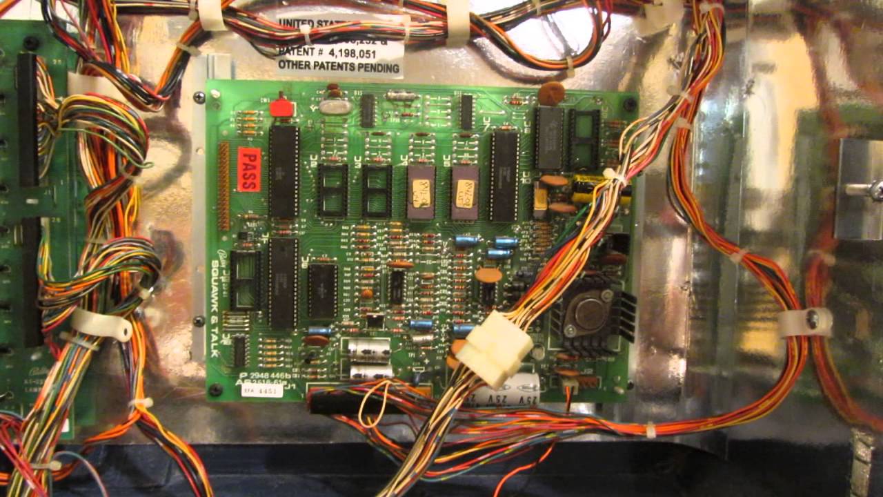 Bally Fathom Pinball Machine: Speech and Sound - YouTube