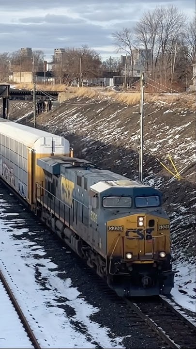 Horn salute! CSX 5326 leads CPKC 734! #shorts #trains #cpkc #csx - YouTube