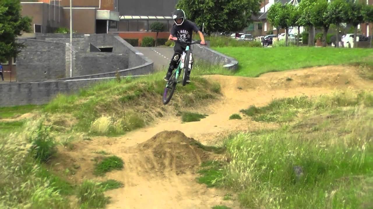 vtt dirt / session Bierges - YouTube