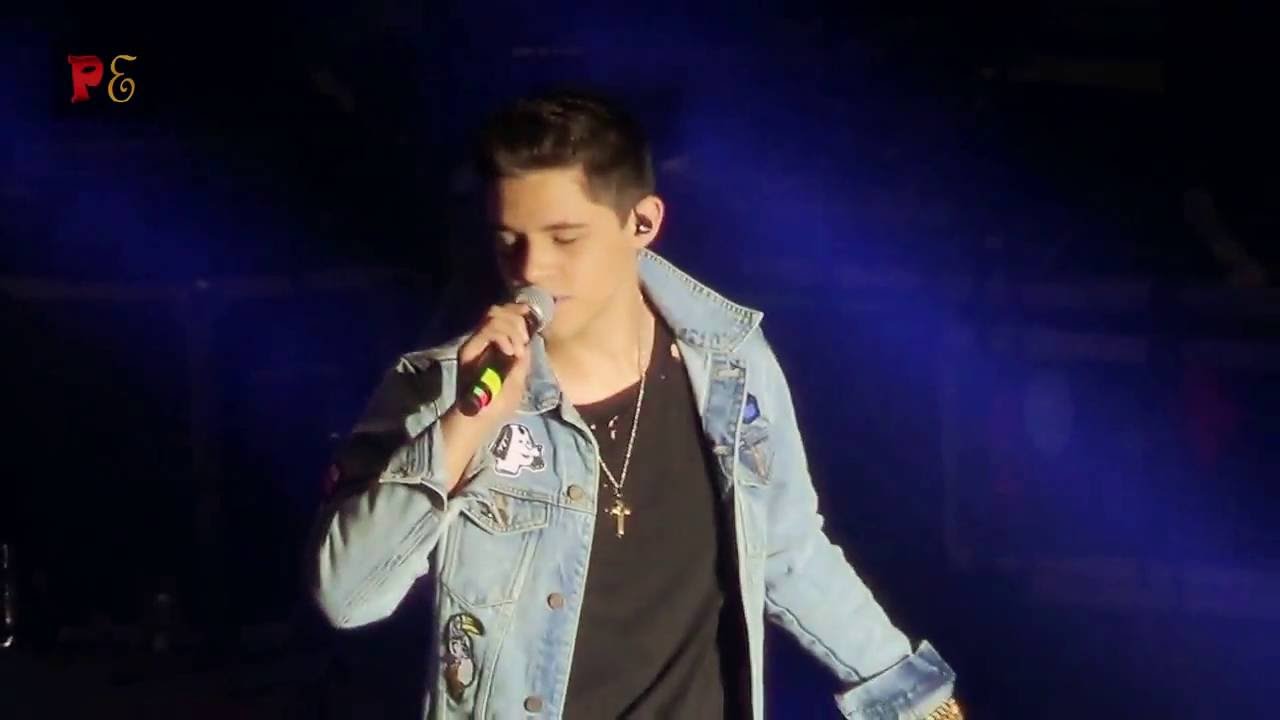 ALEX HOYER - PRESENTACION - CONCIERTO - AEROFEST - AEROPOSTALE - YouTube