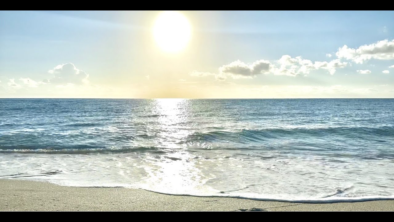 4K Magical Ocean Ambience: Relaxing Waves Sounds and Shimmering Sun ...