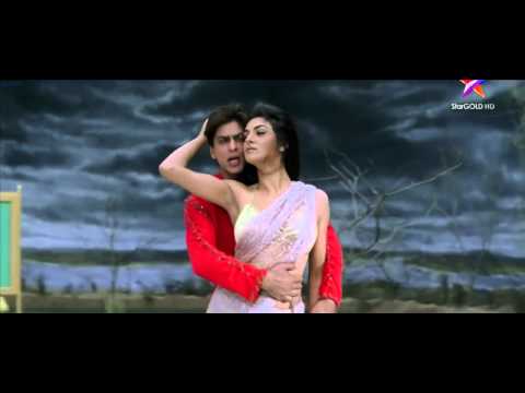 Hottest Sushmita Sen sexy sari scene from Main Hoon Na 3/3