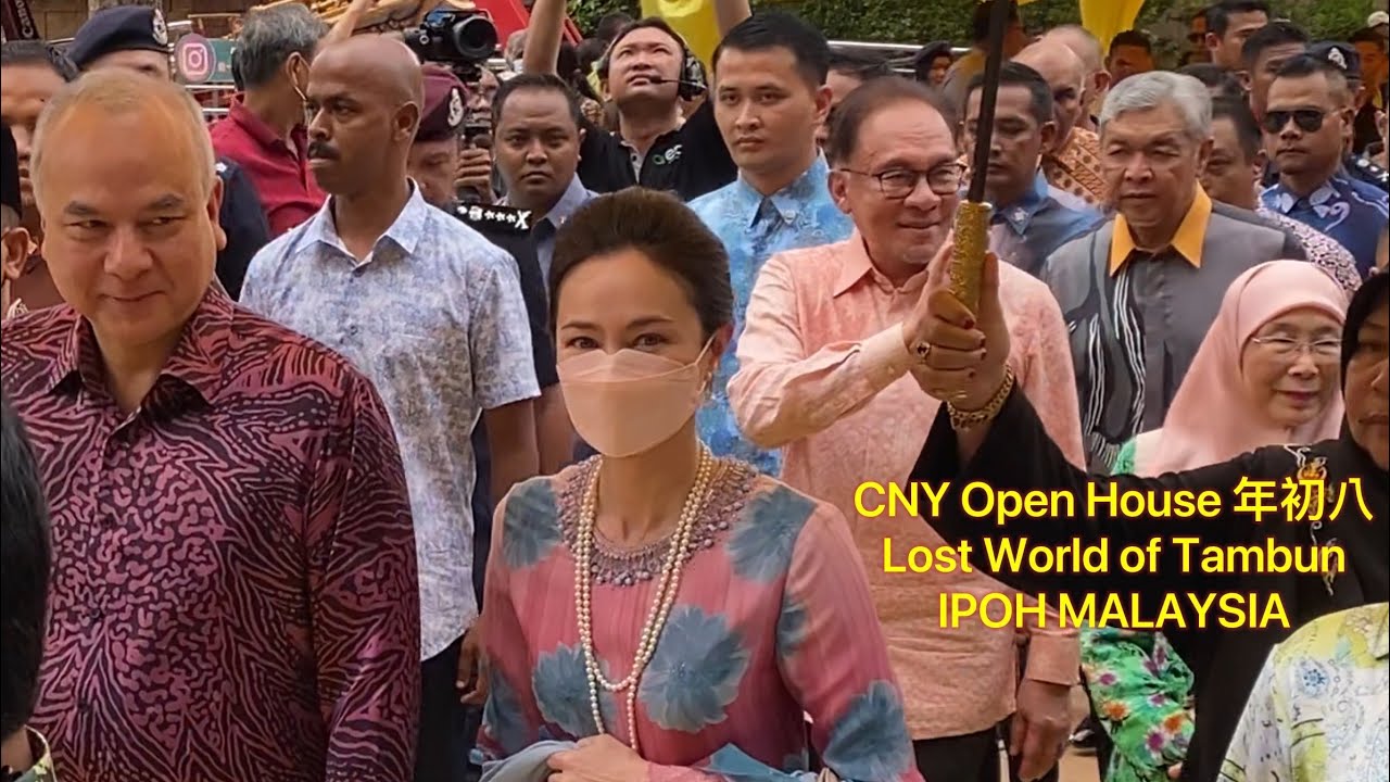 PERAK KING & QUEEN, MALAYSIA PM & WIFE , Officials ,CNY Open House , 霹雳 ...