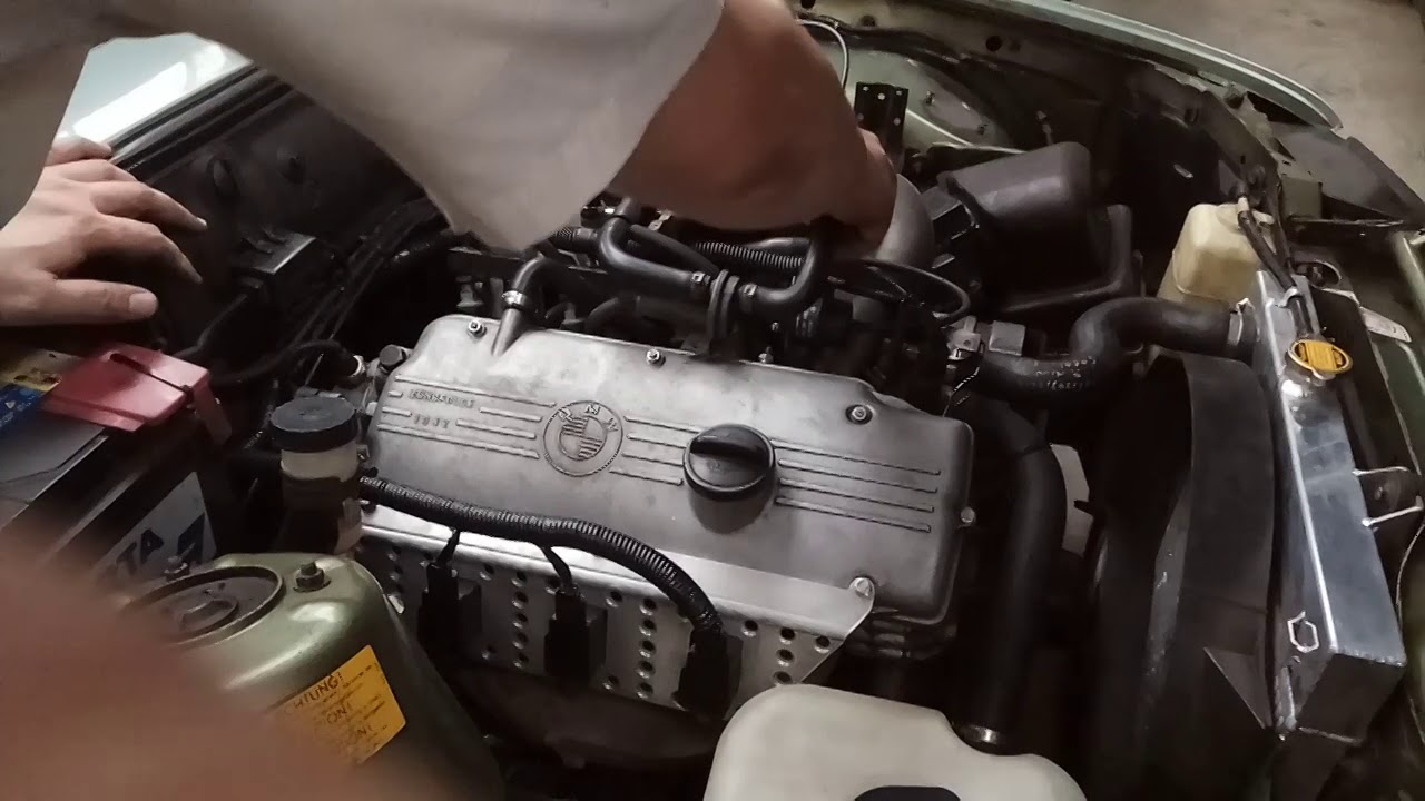 Bmw e30 m10 with Spitronics - YouTube