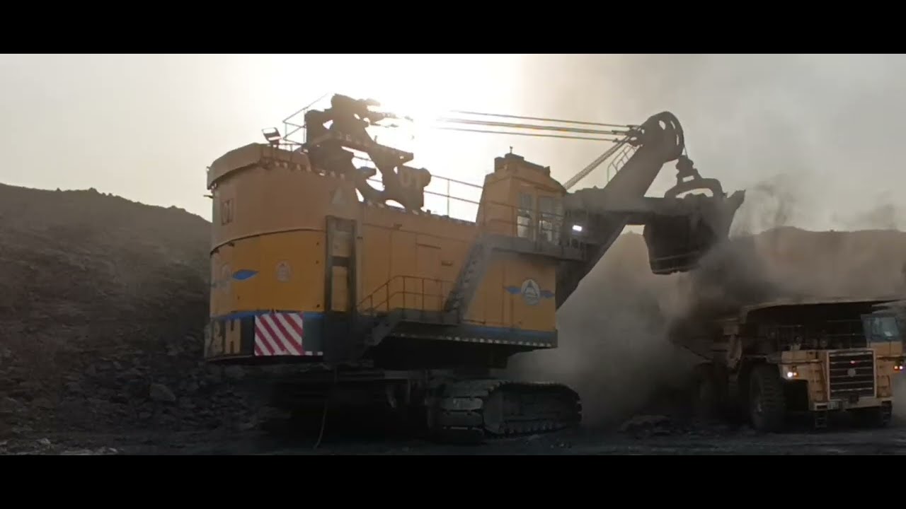 P&H Mining Equipment 2100 AC Mining Shovel Walkthrough - YouTube