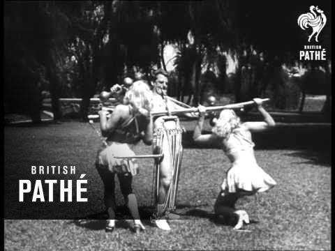 Man Pulls Bus With Teeth (1948) - YouTube