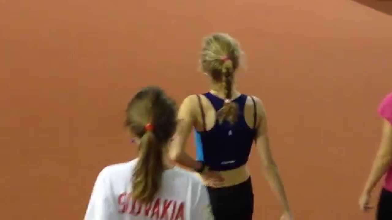 Klarka HATINOVA, 2. draha, sprint 100 m atletika pre TNE - YouTube