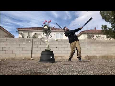 Louisville Slugger smashing vases - I BREAK STUFF - YouTube
