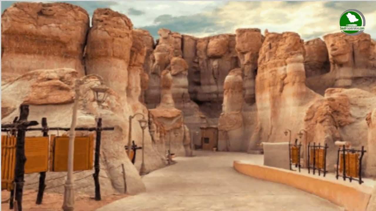 Jabal Al Qarah | Al-Ahsa | Hofouf | Al-Qarah Mountains | Saudi Arabia ...