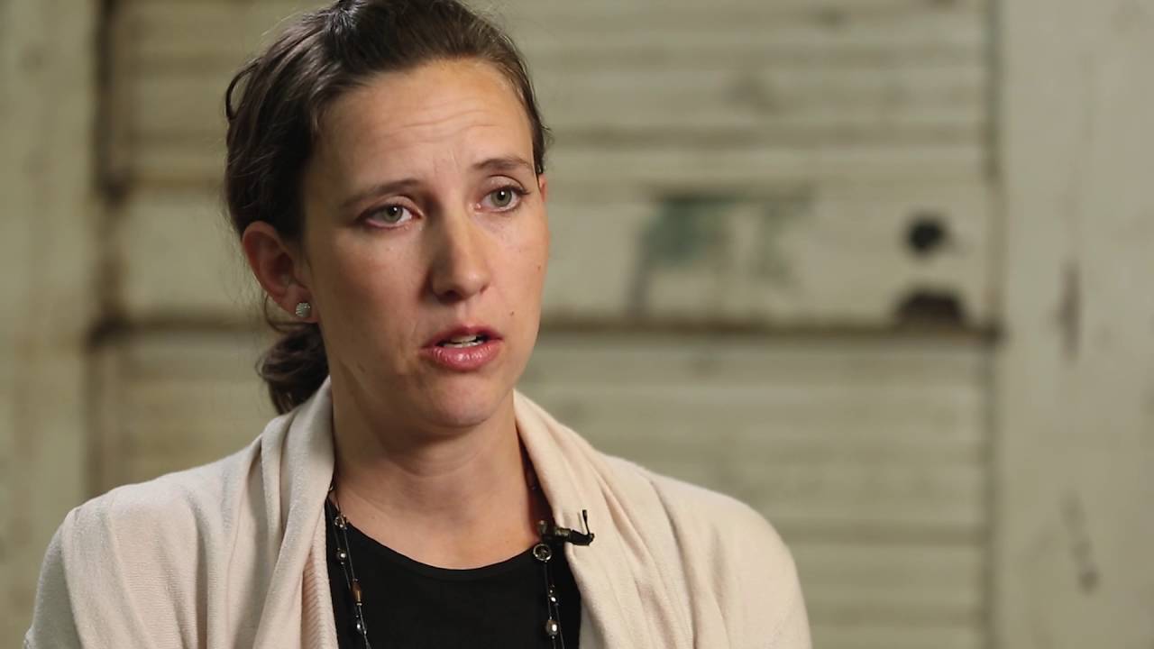 Bethany Hoang: How God Stirred My Heart for Justice Issues - YouTube