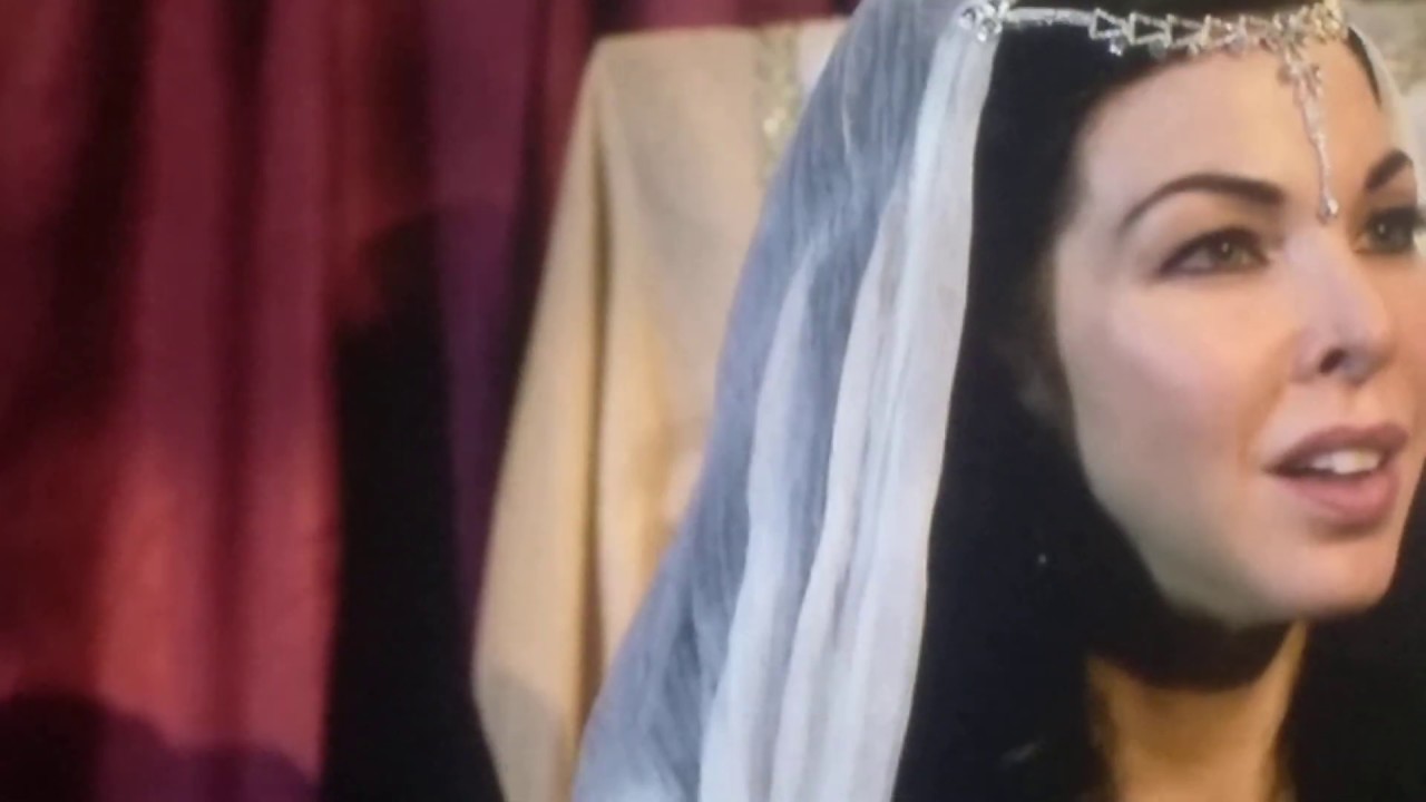 Book of Esther/ Queen Vashti refuses the king's demand to dance - YouTube