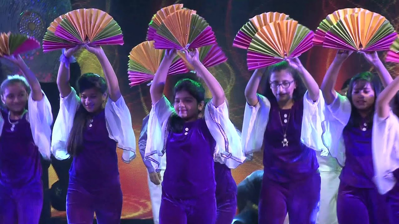 UHM Annual Day 2015-16 Grade 6B Mama Mia - YouTube