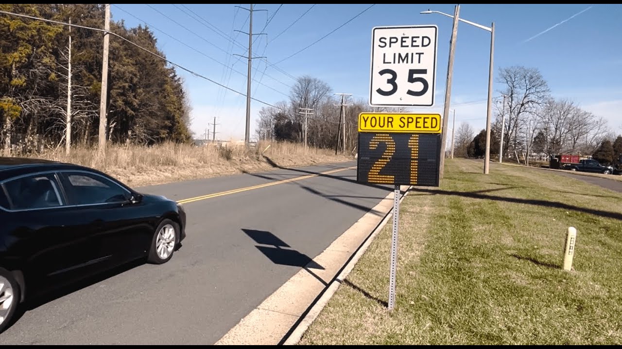 Setting Up and Taking Down a SpeedAlert 18 Radar Message Sign | All ...