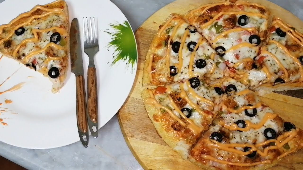 Chicken Dynamite Pan Pizza | unique recipe by Sehrish Cuisine - YouTube