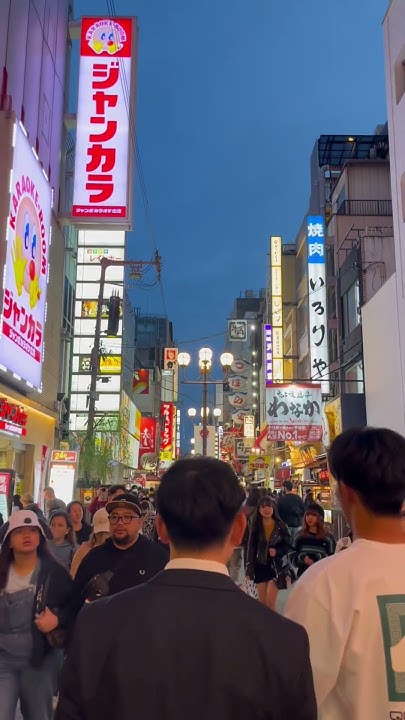#osaka #shinsaibashi #dotonbori #glico #道頓堀#心斎橋#グリコ #shorts - YouTube