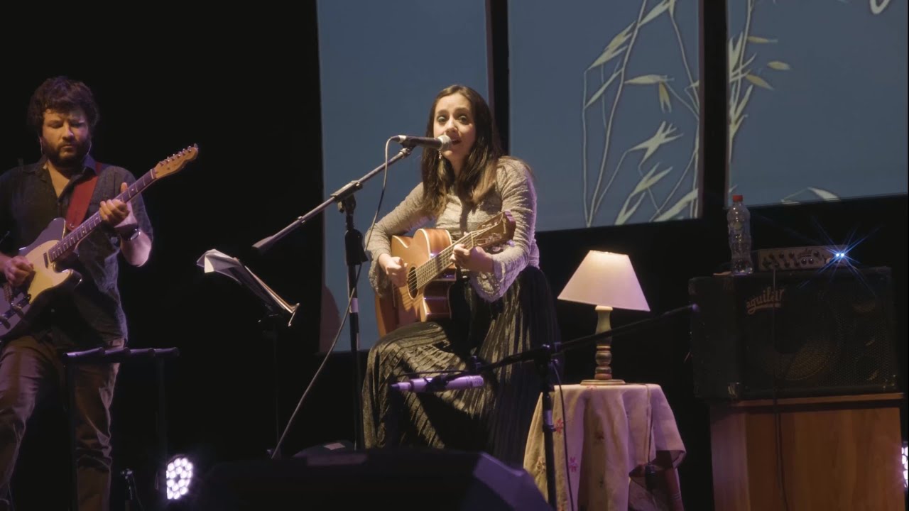 Pamela Oyarzún - Centro Cultural Gabriela Mistral Villa Alemana - YouTube