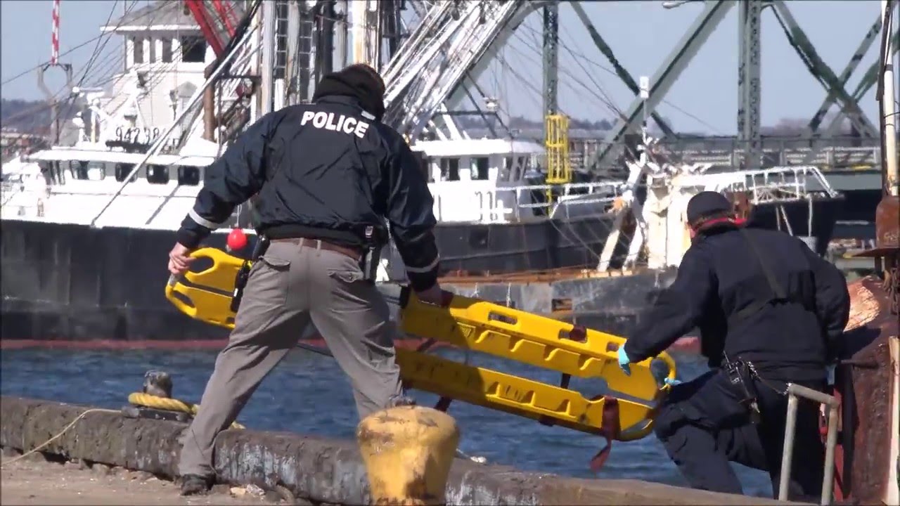 New Bedford fisherman overdoses at sea - YouTube