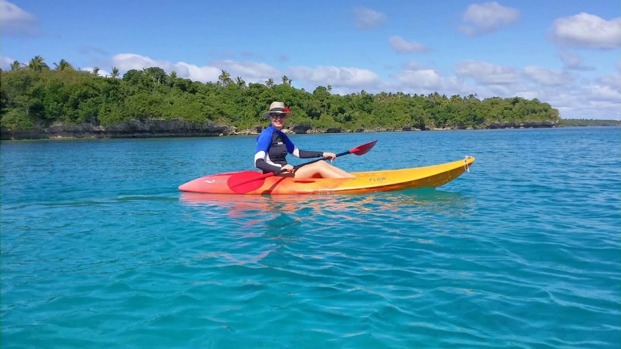 Kayaking in Paradise: Sandy Beach Resort, Foa, Ha'apai, Tonga - YouTube