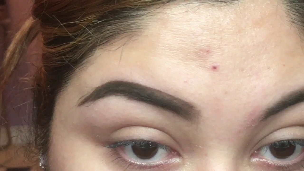 How I do my eyebrows | mini eyebrow tutorial - YouTube