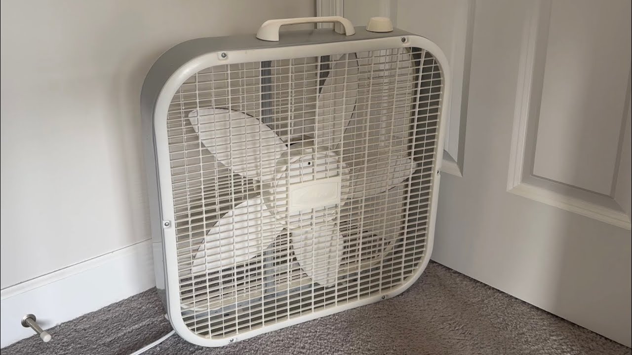 Galaxy B20100 box fan - YouTube