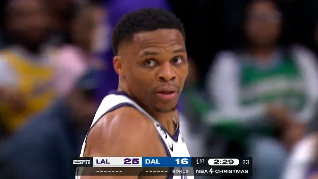 Russell Westbrick scores an open shot with a Christmas Magic vs Dallas ...