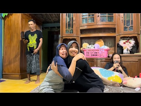 LEK SRI NANGIS GERO GERO MALAHAN 😭😭 - Putri jan mwening e mboh mulus koyok dalan tol - YouTube