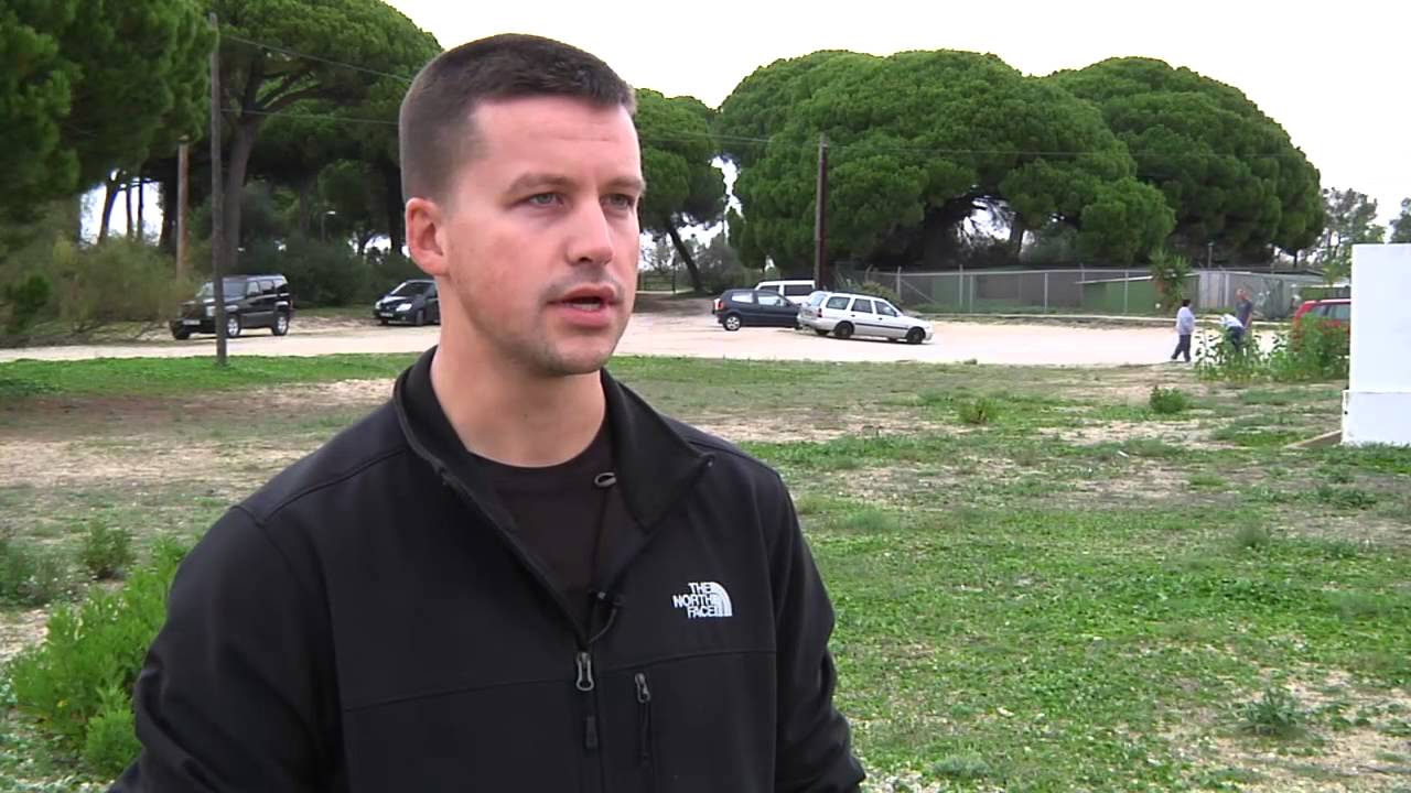 Rota Dog Obedience Class - YouTube